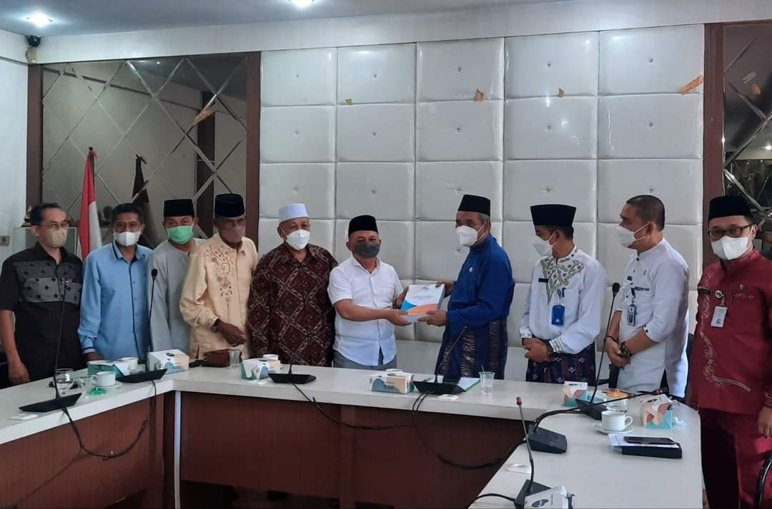 Masa Bhakti Berakhir, Dewan Pendidikan Riau Sampaikan Rekomendasi ke ...